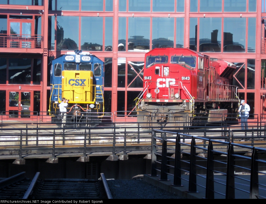 CSX Geneset and CP SD9043MAC
